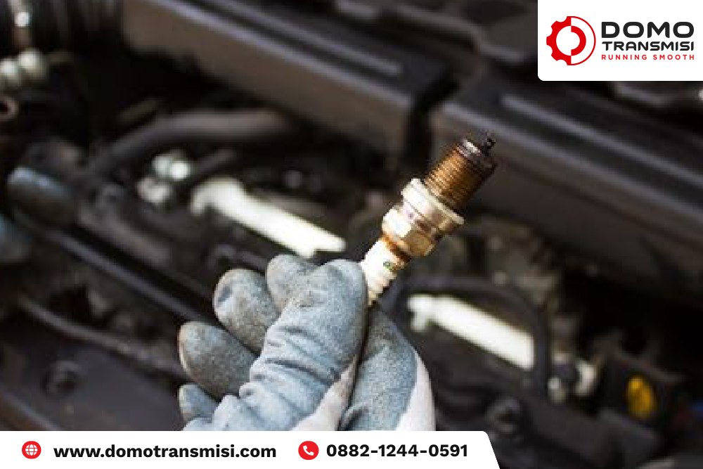 5 Tanda Busi Mobil Perlu Diganti, Ini Solusi Terbaik - Domotransmisi.com